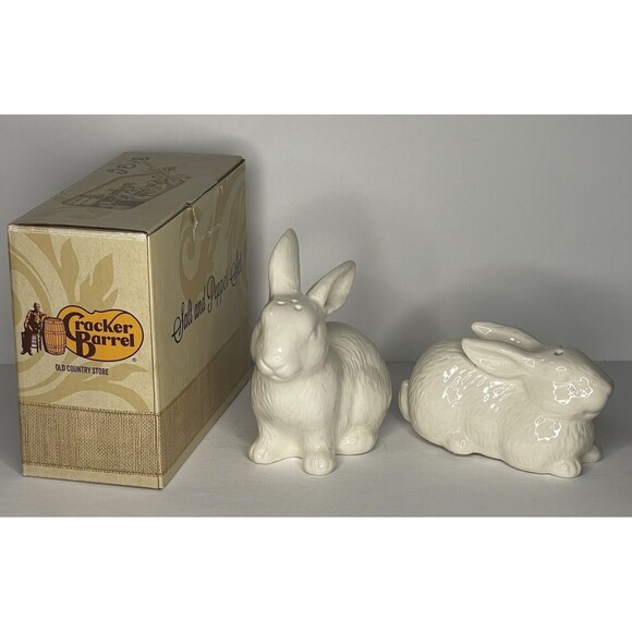 Cracker Barrel | Dining | Cracker Barrel White Bunny Rabbit Salt Pepper ...